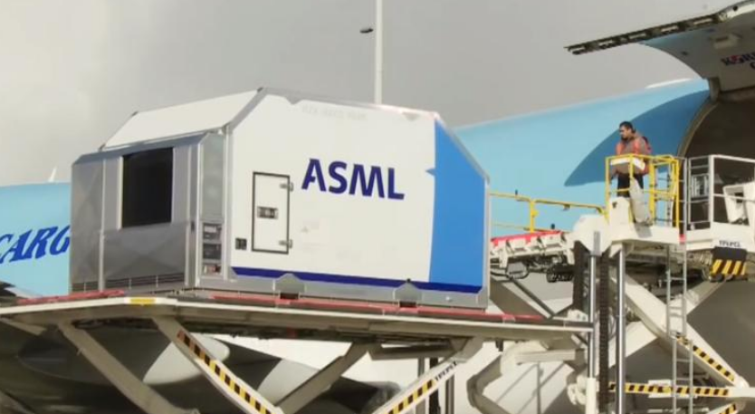ASML已交付第一台全新EUV极紫外光刻机，售价1.45亿美元