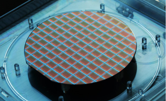 量产AR应用领域Micro LED微显示芯片，「JBD」获同创伟业数亿元A轮融资